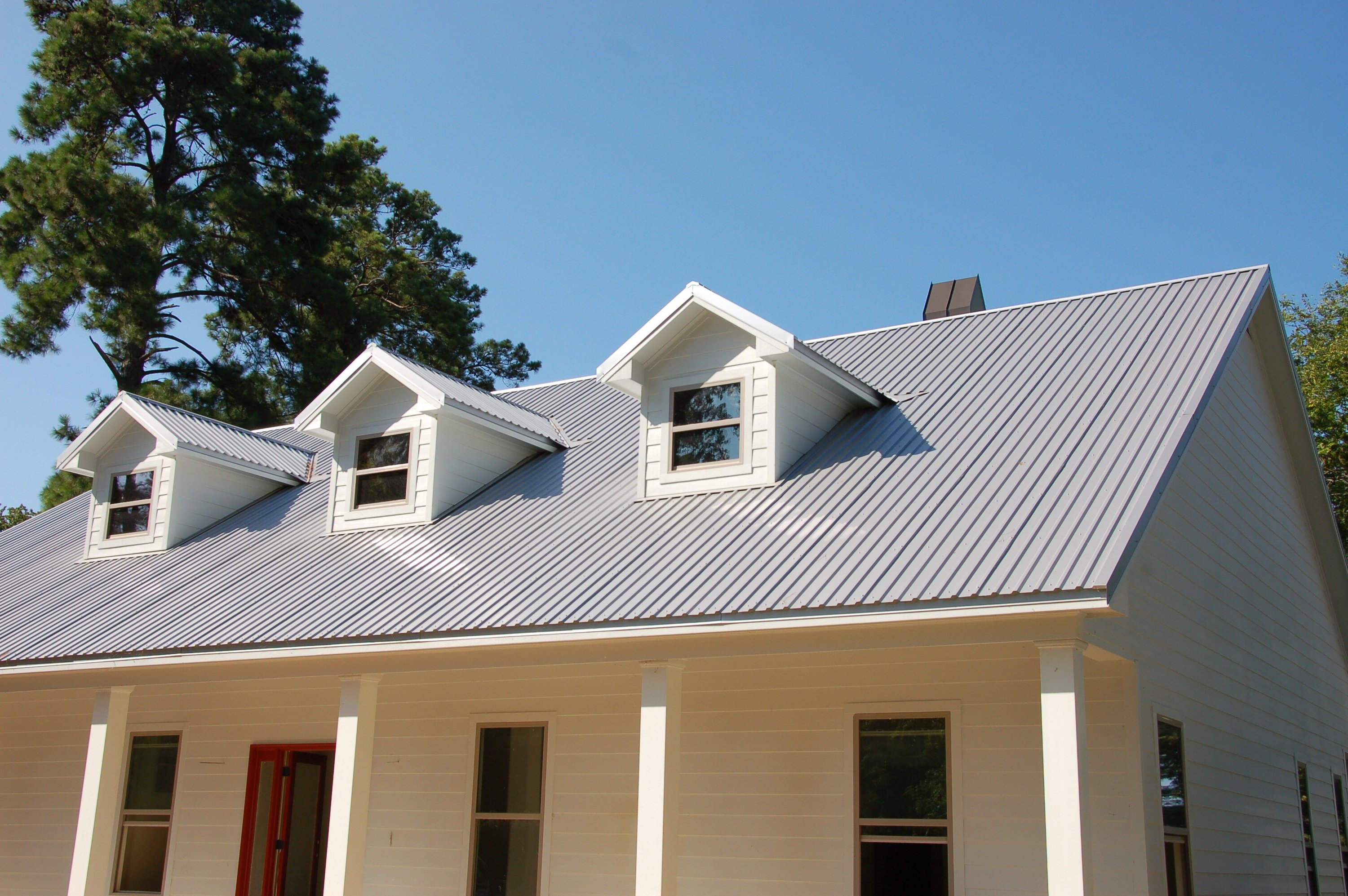 U-Panel Exposed Fastener Metal Panels for Walls and Roofs | McElroy Metal