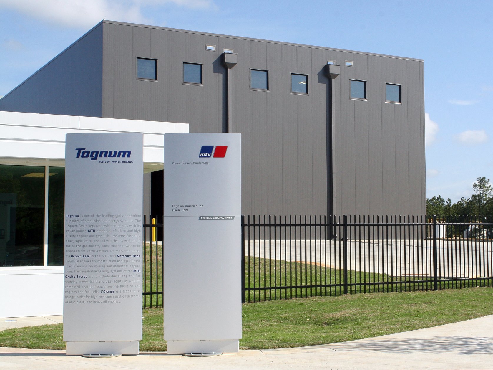 Insulated Metal Wall Panels | McElroy Metal