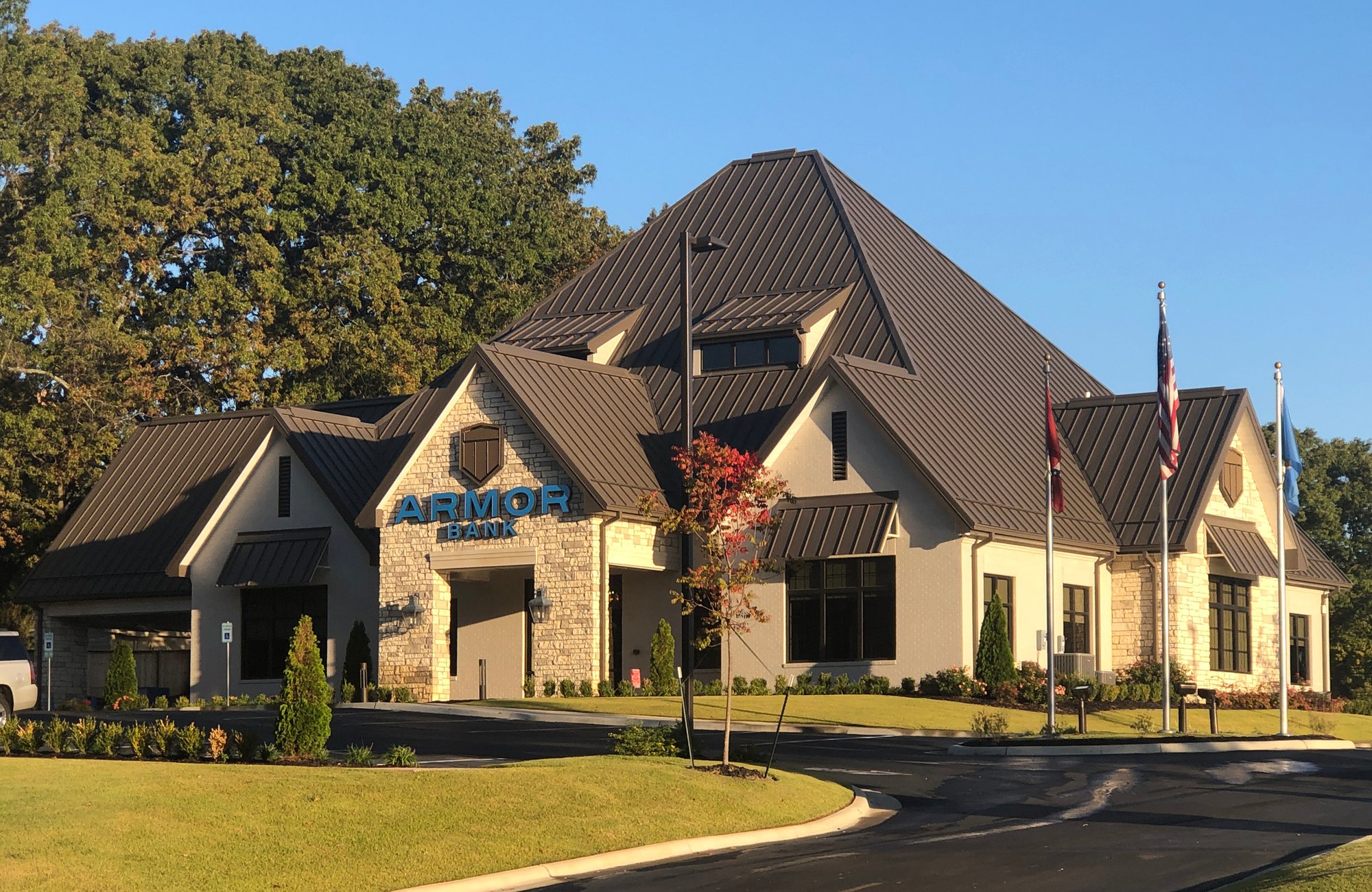 Medallion-Lok Standing Seam Snap Lock Roofing | McElroy Metal