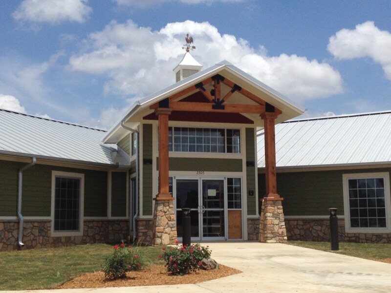 Medallion-Lok Standing Seam Snap Lock Roofing | McElroy Metal